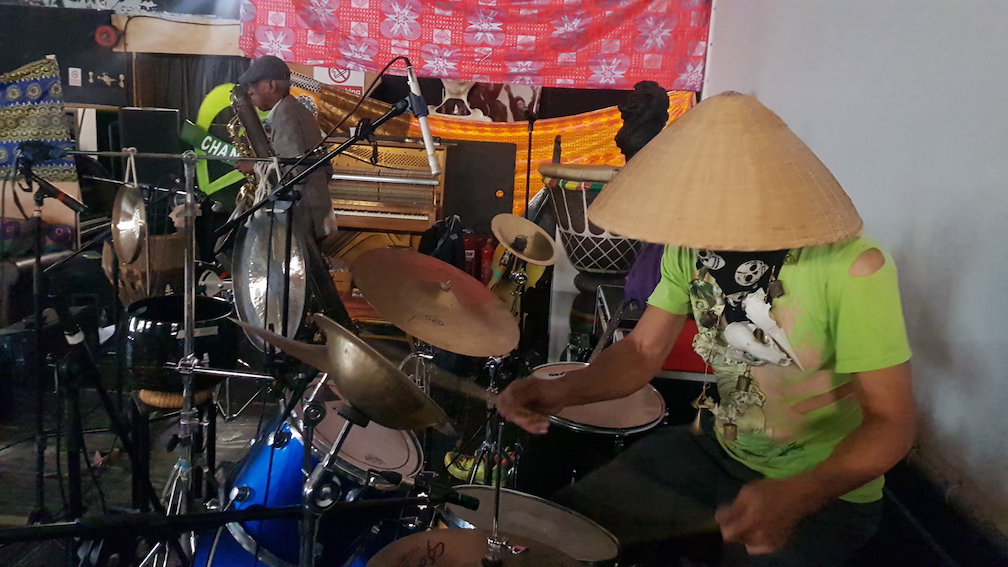 Chaplins Grog …. A difference of discommode (ratchet): – Kikanju Baku